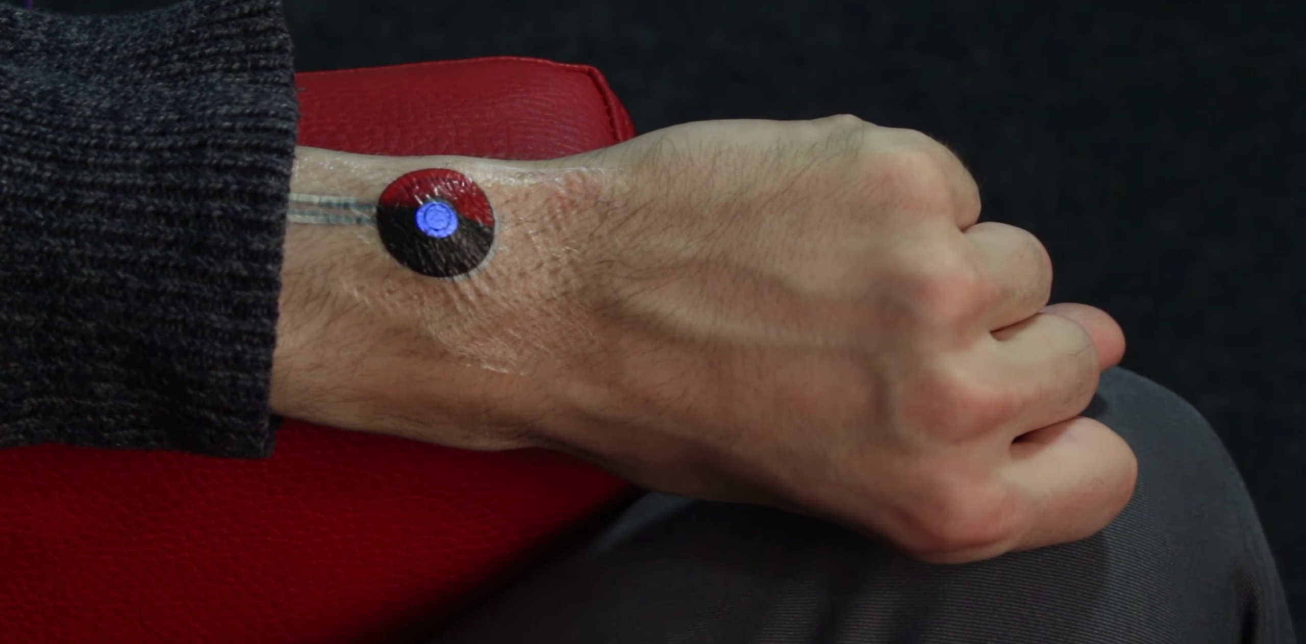 New E-Tattoos Let You Control Your Smartphone Using Your Skin