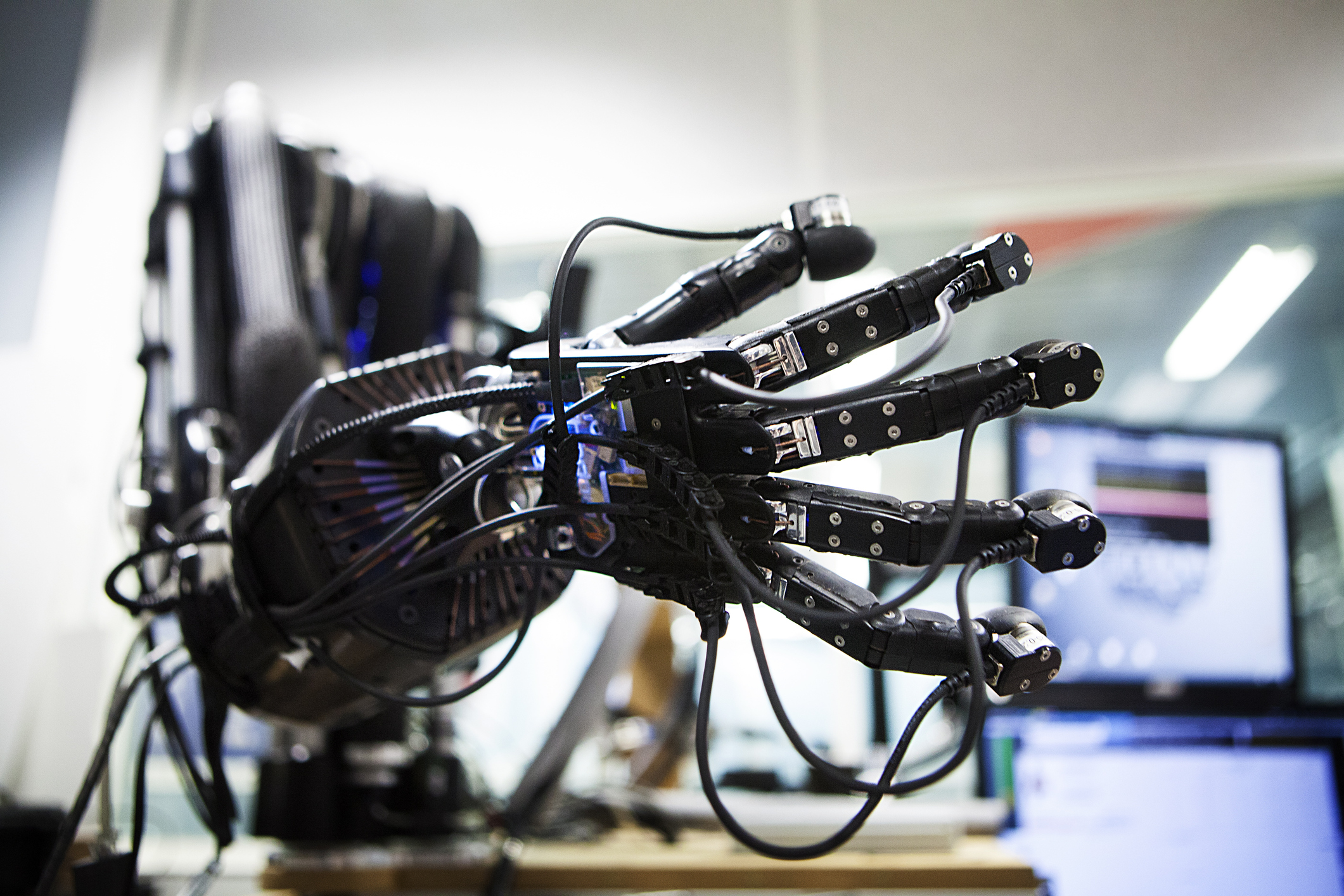 New Synthetic Muscle Puts Us One Step Closer to Lifelike Robots