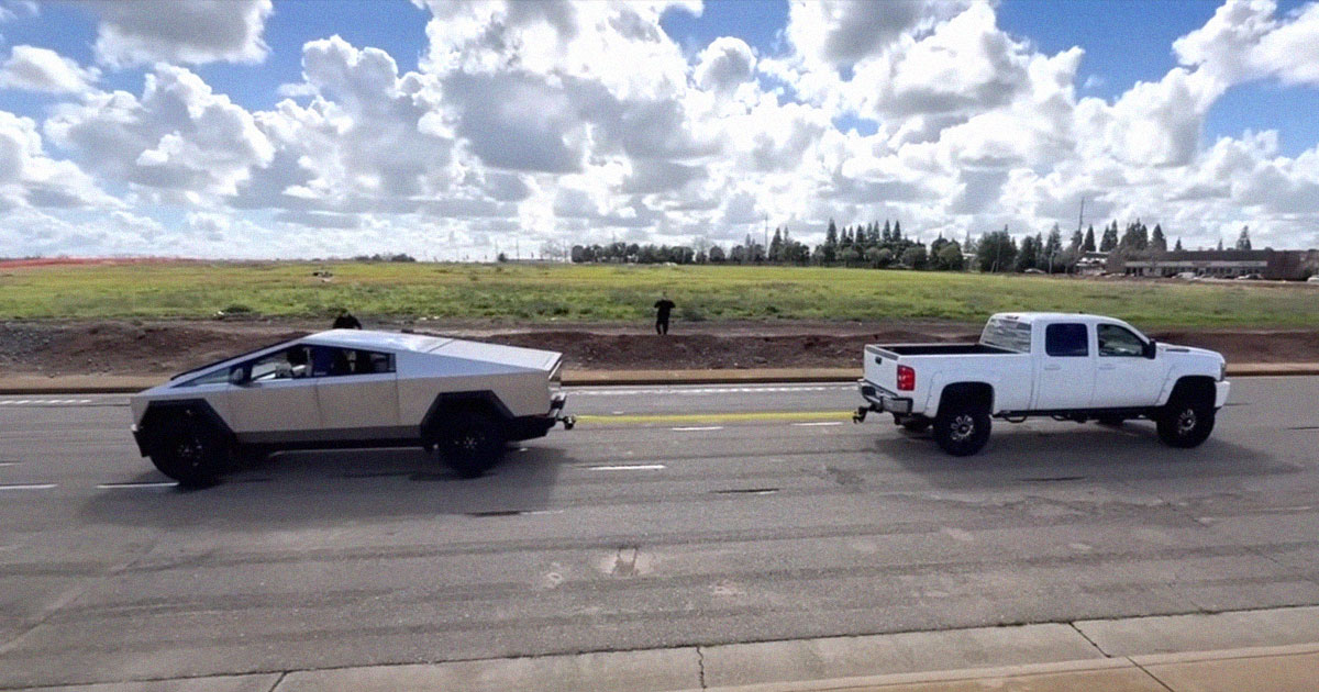 Feeble Cybertruck Shuts Down in Real Towing Contest Against Other Truck