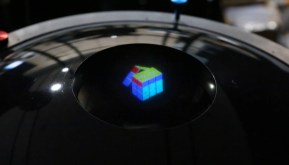 Hologram First: Scientist Create Color Holograms Using Nanoblocks