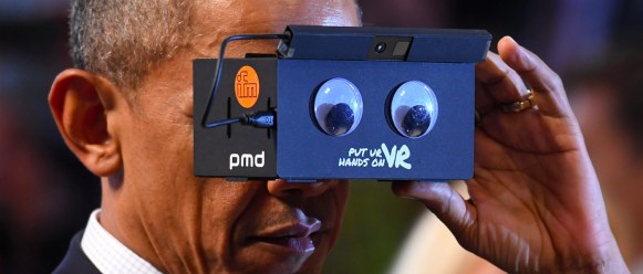 President Obama Enters Virtual Reality