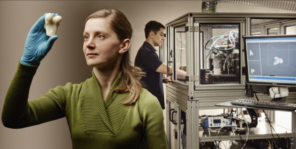 This 3D Printer Creates Real Bones Using Synthetic Material
