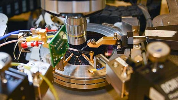HP's Successful Test Heralds A New Computing System That's 8,000 Times ...