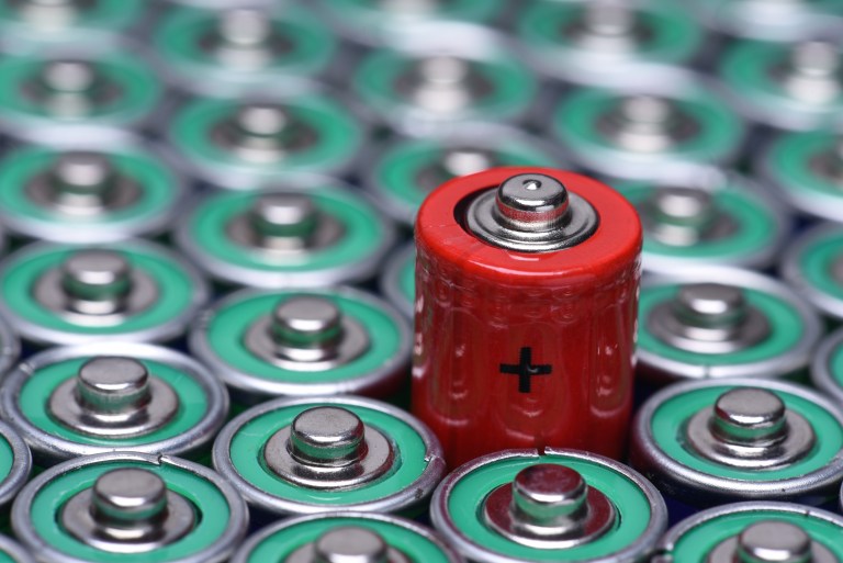 Harvard's Remarkable New Battery Can Run For More Than a Decade
