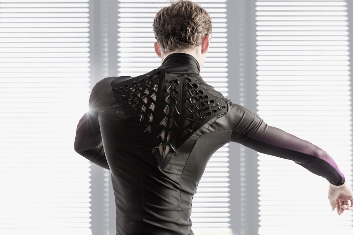 This "Living" Clothing Keeps You Cool by Breathing