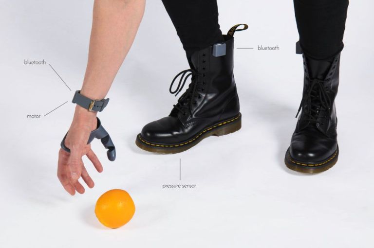 Third Thumb Prosthetic Pushes Boundaries of Human Capability