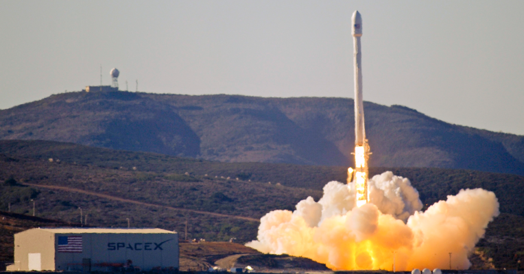 SpaceX Rocket Fumes "Hazardous to Humans" and the Climate, Scientists Warn
