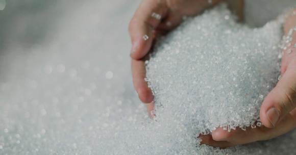 Plastic Is Killing the Bacteria That Make 10% of Earth's Oxygen