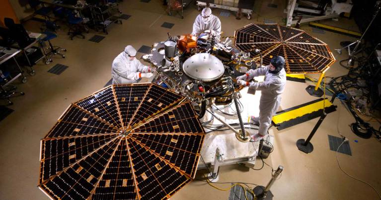 NASA's InSight Mars Lander Fires up Solar Cells and Sends Selfie