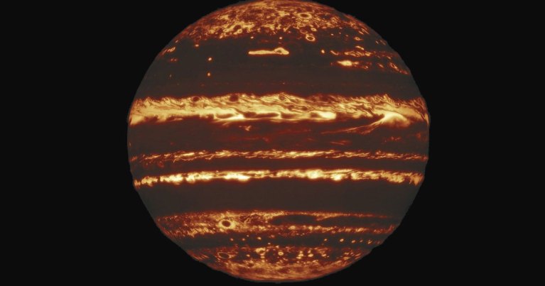 Amazing Image of Jupiter Looks Like It's Burning