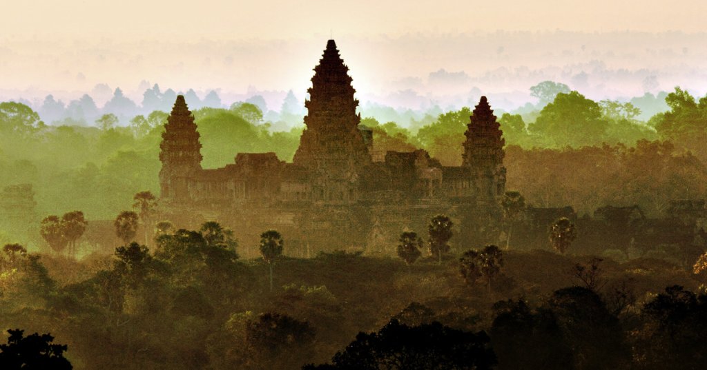 A Huge "Magnetic Anomaly" Struck One Geographic Spot, Hundreds of Years Ago