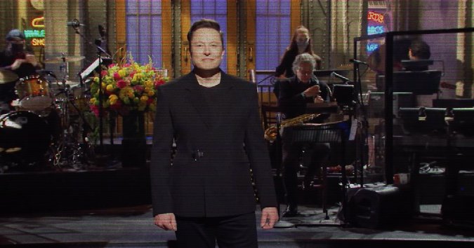Elon Musk Reveals That He Has Asperger's in SNL Monologue