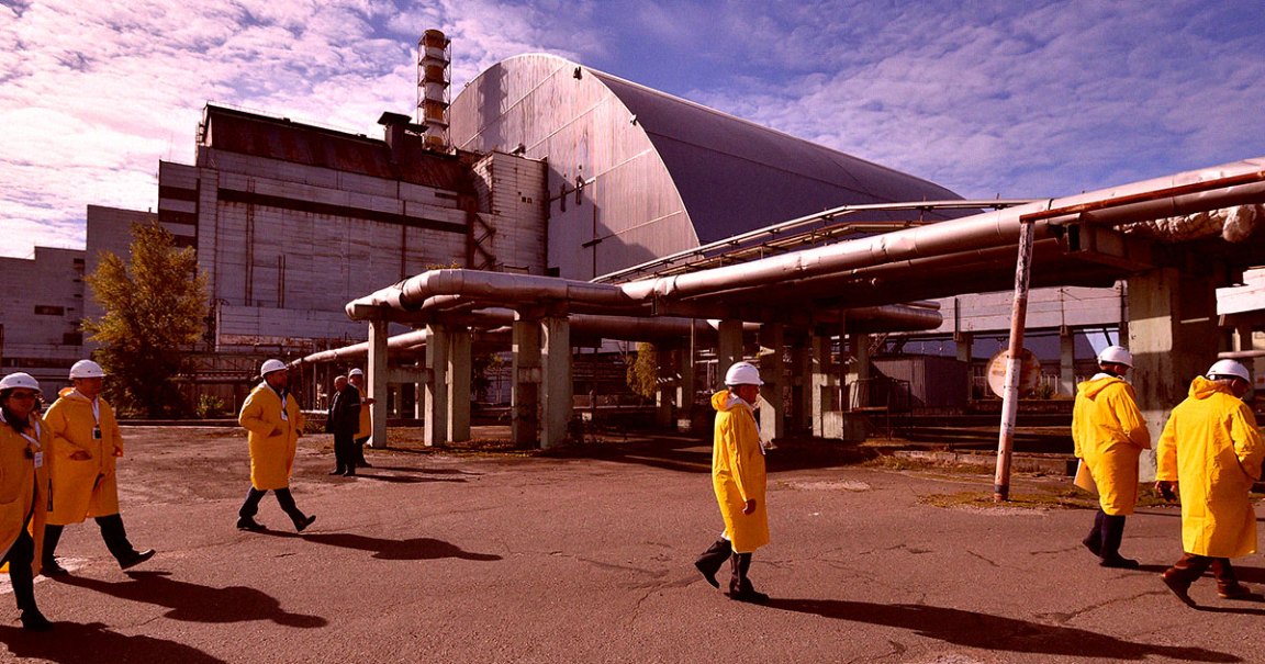 Ukraine Says Russia Is Trying to Seize Chernobyl's Melted Down Nuclear ...
