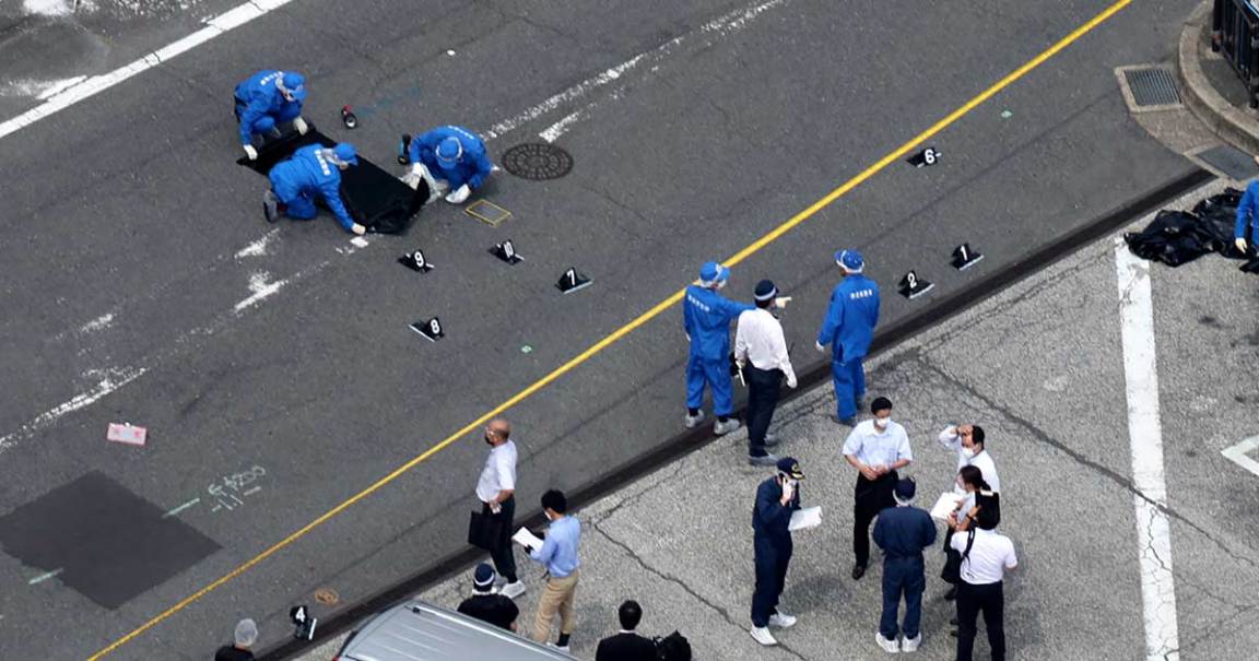 Former Japanese Prime Minister Assassinated With "Homemade Shotgun"