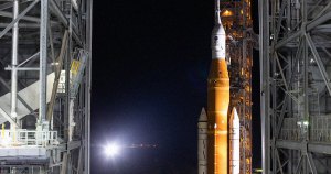NASA Closes Hatch on Spacecraft Headed to the Moon