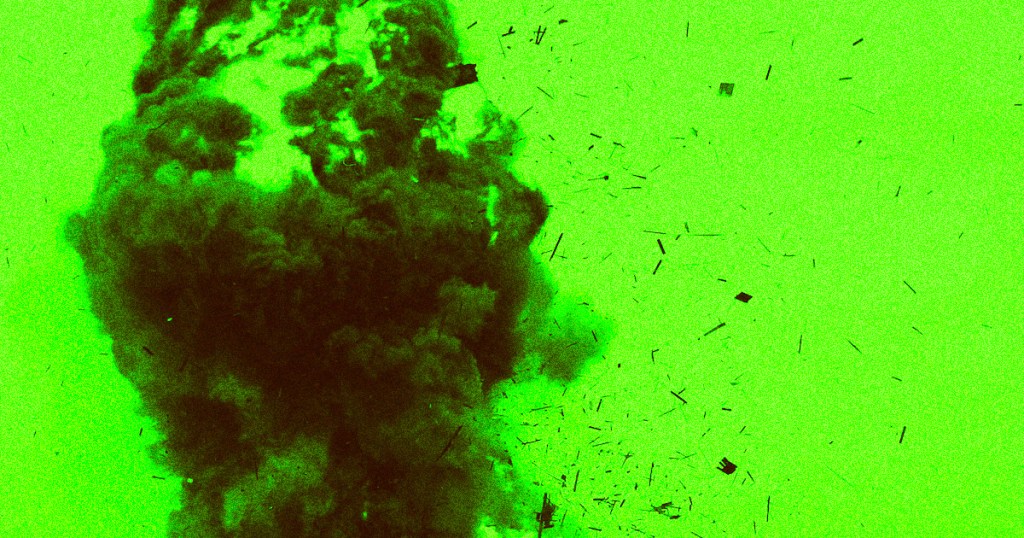 SpaceX Rocket Engine Explodes In a Green Blast