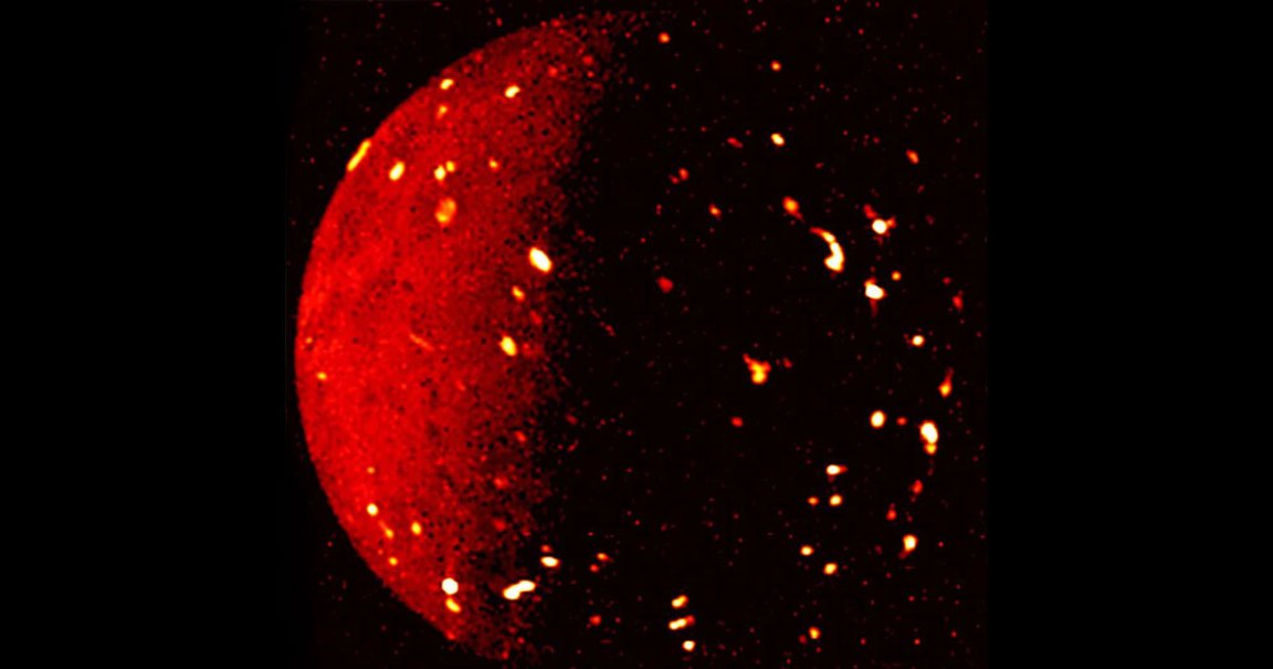 NASA Spacecraft Snaps Incredible Image of Volcano-Covered Moon