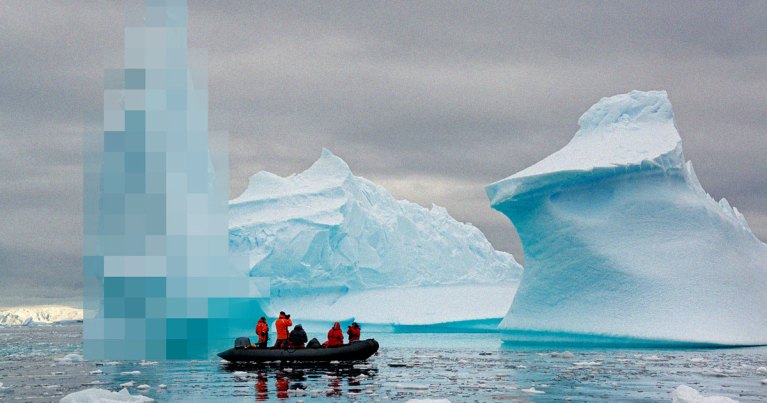 Internet Amused by Iceberg With a Very Interesting Shape