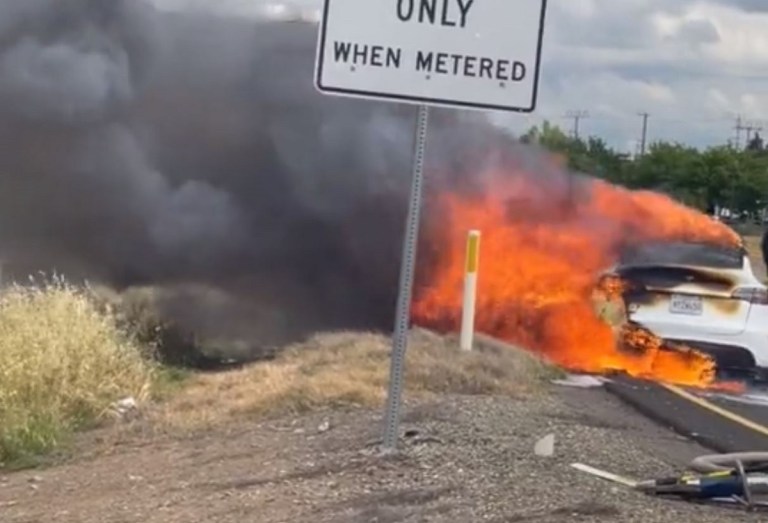 Four Passengers Die in Burning Tesla After Electronic Doors Seemingly ...