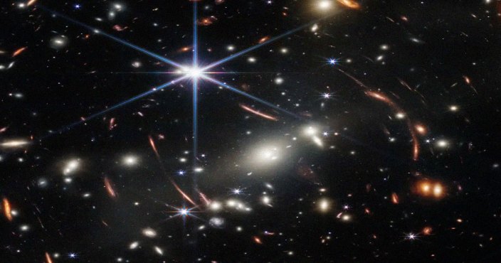 James Webb Telescope Captures Spectacular Images of “Inside-Out” Galaxy ...