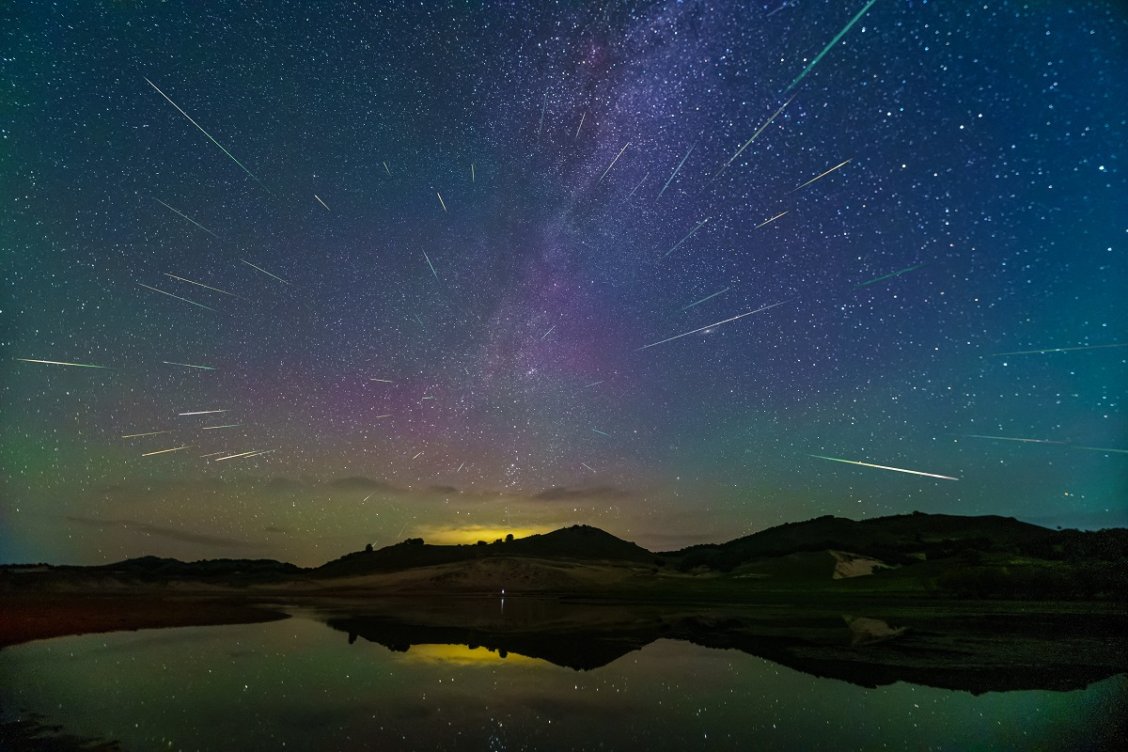Haven’t Caught the Perseids Yet? This Amazing Live Stream Lets You ...
