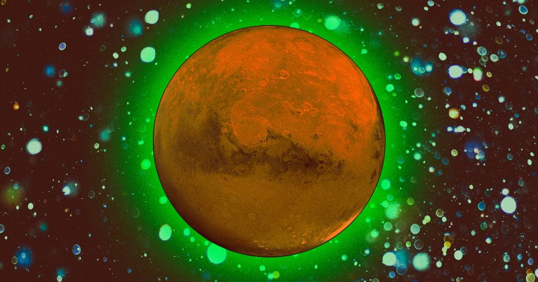 Scientists Catch Mars Glowing Green