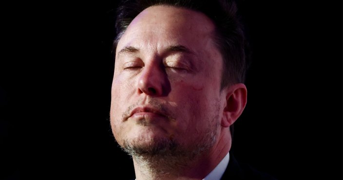 Elon Musk Fumes as Judge Takes His $55 Billion