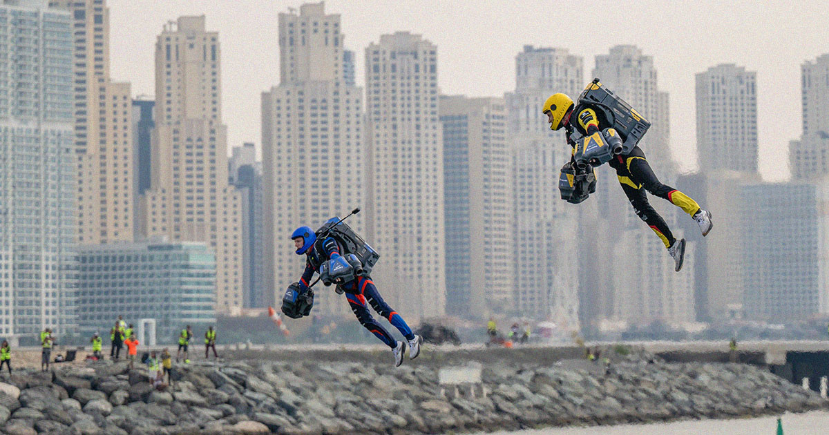 Dudes Race While Wearing Jetpacks