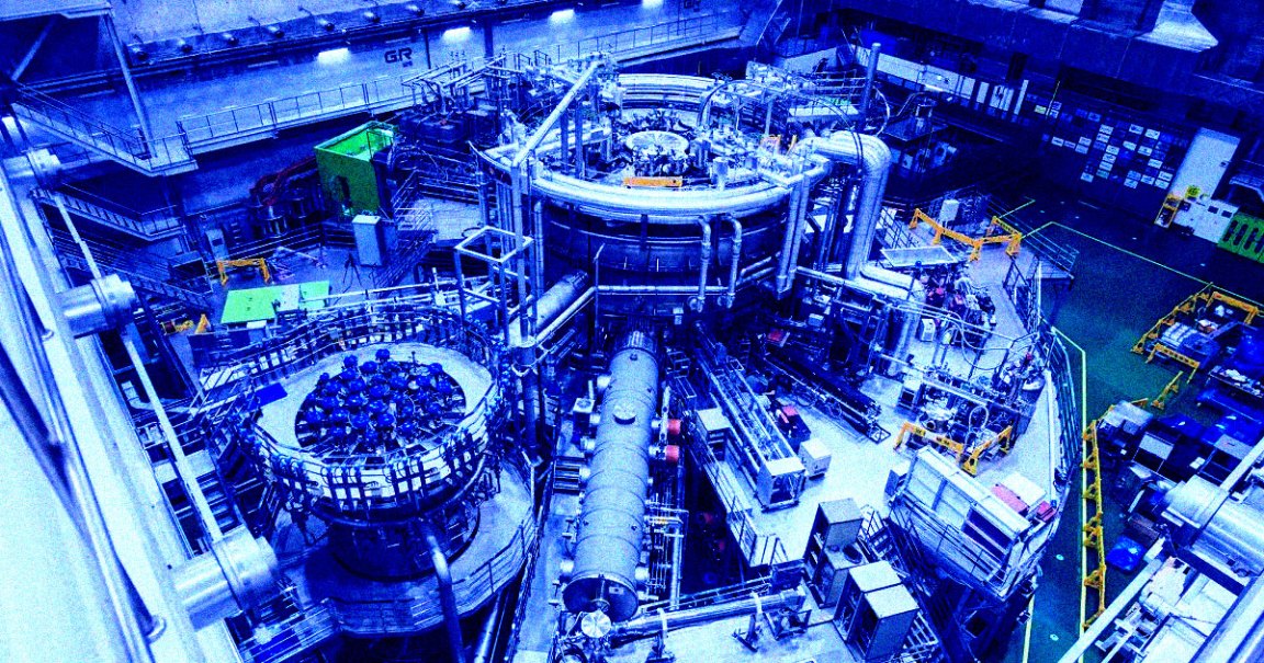 Korean "Artificial Sun" Reactor Sets Record at 100 Million Degrees