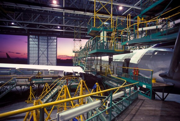 FAA Now Investigating Counterfeit Components in Boeing and Airbus Planes