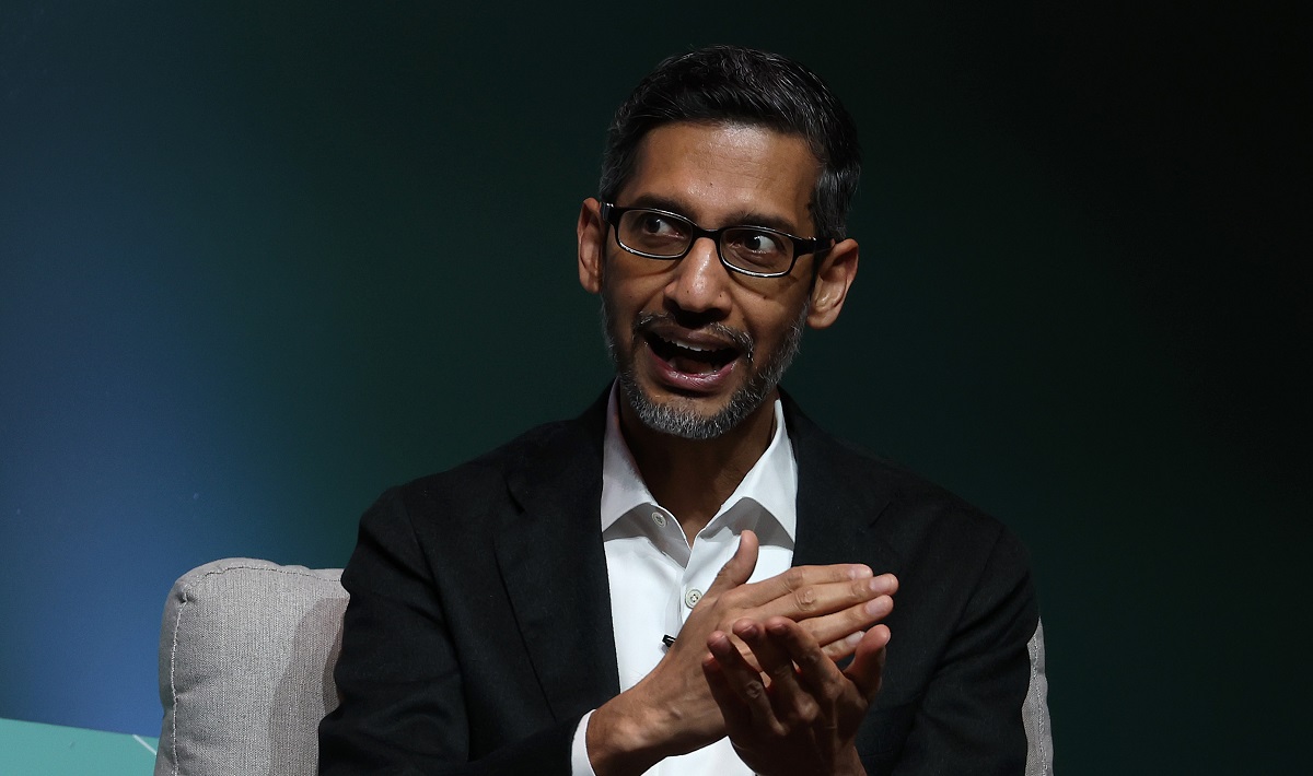 Google’s Head of Search Tells Employees That AI Will Keep Making Absurd ...