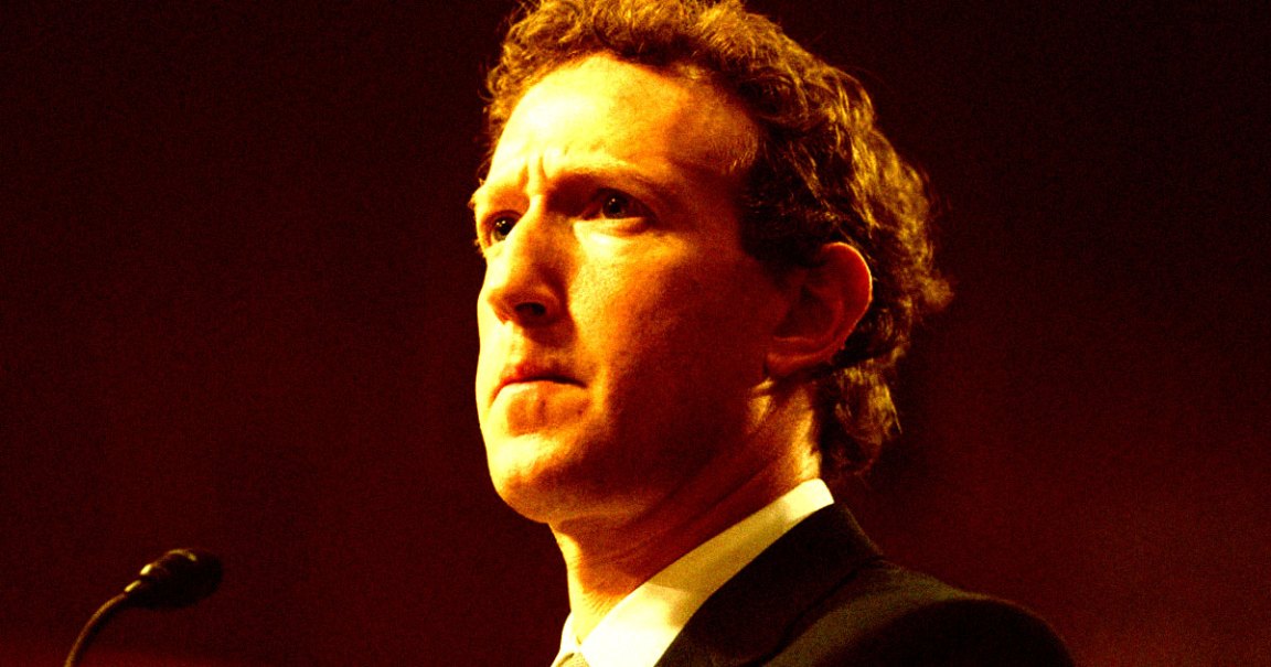 Facebook's VR Department Is Apparently a Complete Catastrophe