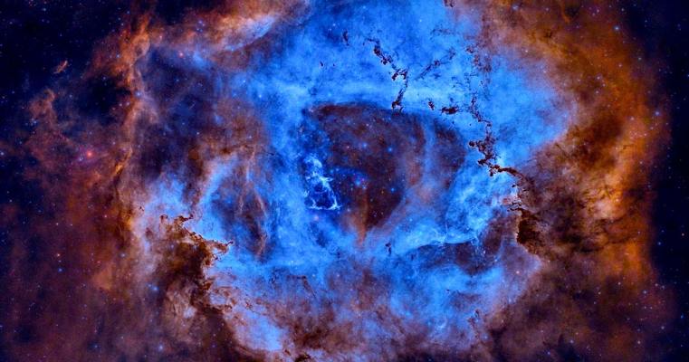 James Webb Telescope Captures Spectacular Images of “Inside-Out” Galaxy ...
