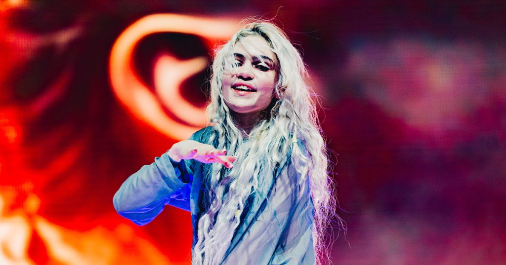 Grimes Says Elon Musk’s Brutal Custody Battle Was Driving Her to Bankruptcy