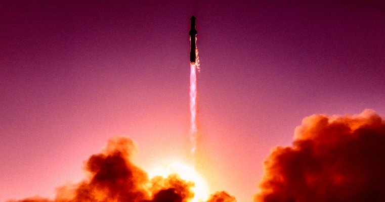 Part of Starship Explodes During SpaceX's Latest Test Flight