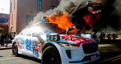 You’ll Guffaw When You Hear How Much Self-Driving Waymos Cost Compared ...