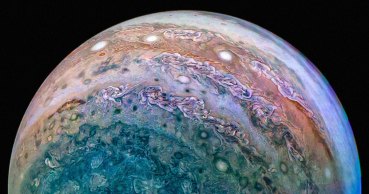 The Object at the Center of Jupiter Is So Strange That It Defies ...