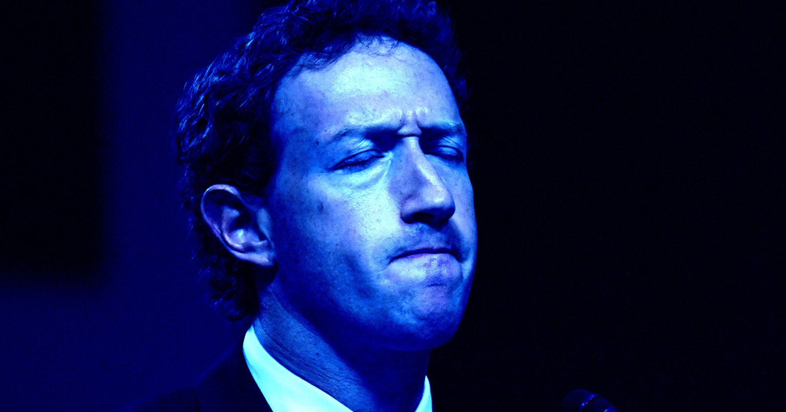 Mark Zuckerberg Humiliated as AI Glasses Debut Fails in Front of Huge Crowd